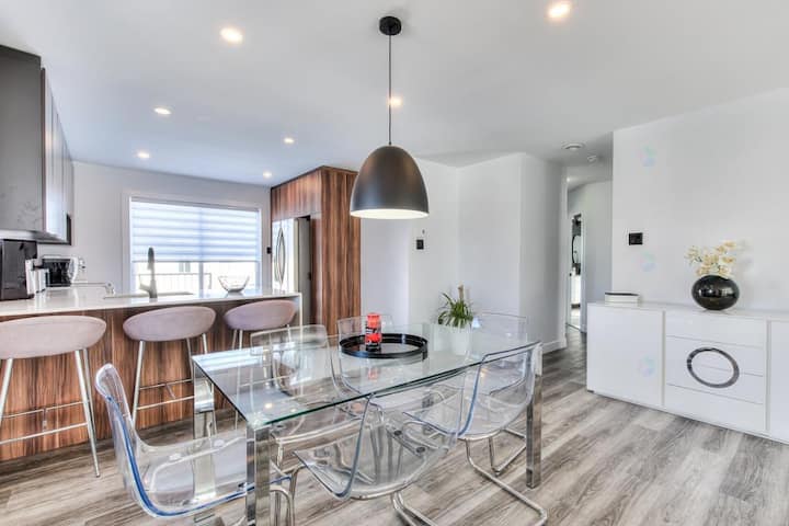 Condo Moderne Au Cœur De Sainte-thérèse - Blainville