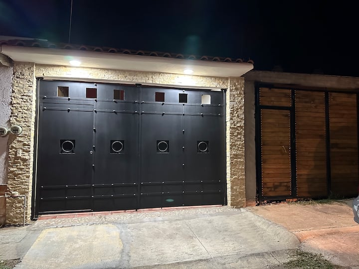 Rosa Home - Guanajuato