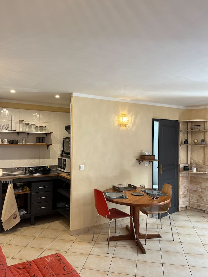 Sète Centre Ville Très Recherché Quartier Haut - Plage de Sète