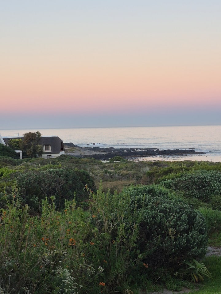Grotto's Grace - Grotto Bay