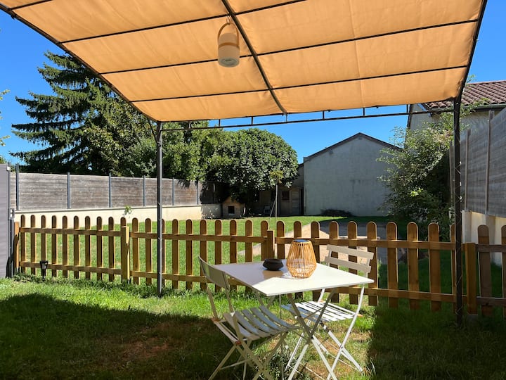 Charmant Studio à 10 Min De Lyon - Miribel