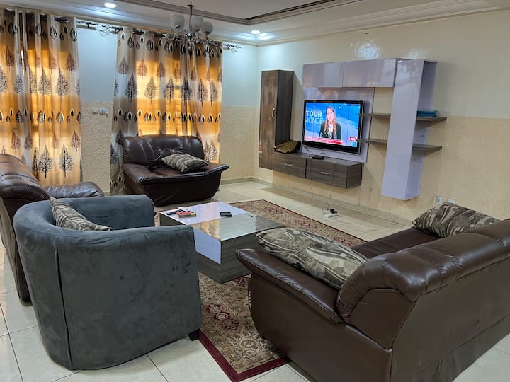 Appartement Adorable Avec Stationnement. - Conakry