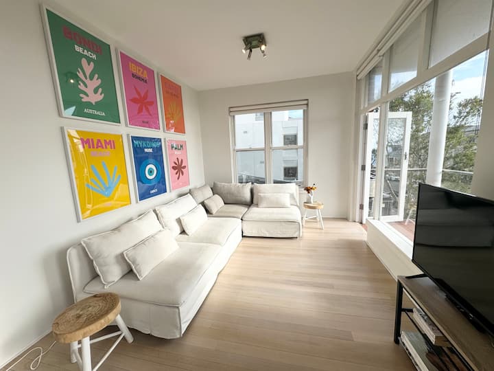 Sunseeker -Bright Private Seaside Bondi 2-bed Unit - Bondi Beach