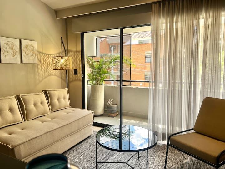 Vinson Luxury Loft Hot Tub/ac/wifi 5 Min Lleras - Medellín
