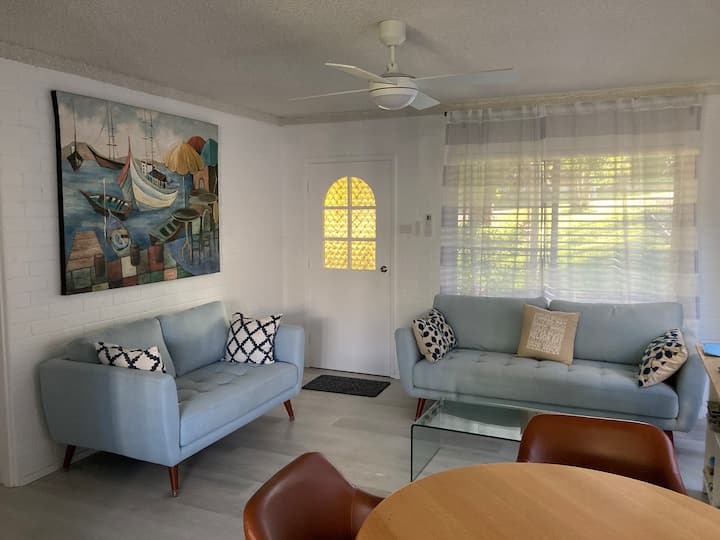 Dutchies Beach 2 Bedroom Apartment - Soldiers Point