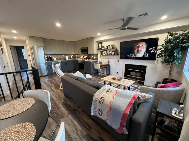 Spacious & Comfy Gem: Mins To Slopes, Arcade, Pkg! - New Jersey
