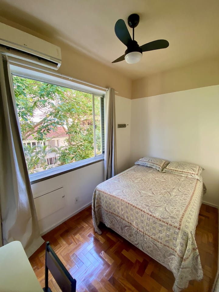 Cosy Place In Bucolic Area Of Copacabana - Rio de Janeiro