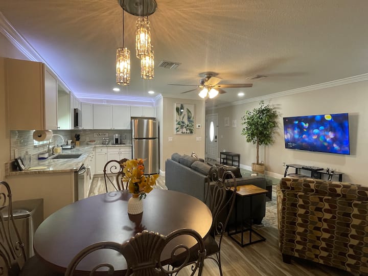 Super Suite - Tampa, FL