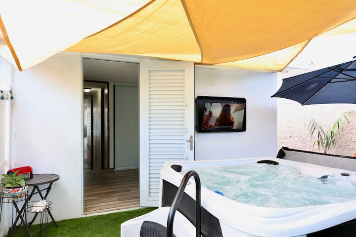 Vistamar Jr Contemporary Retreat - Puerto Rico
