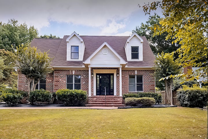 Lake Jeanette Luxury Escape | 4br + Office + Ev - Greensboro, NC