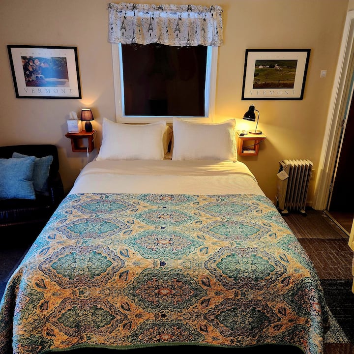 Sleep & Ski Room 1-queen/bath & Pvt Entrance! - Rock River, Dummerston