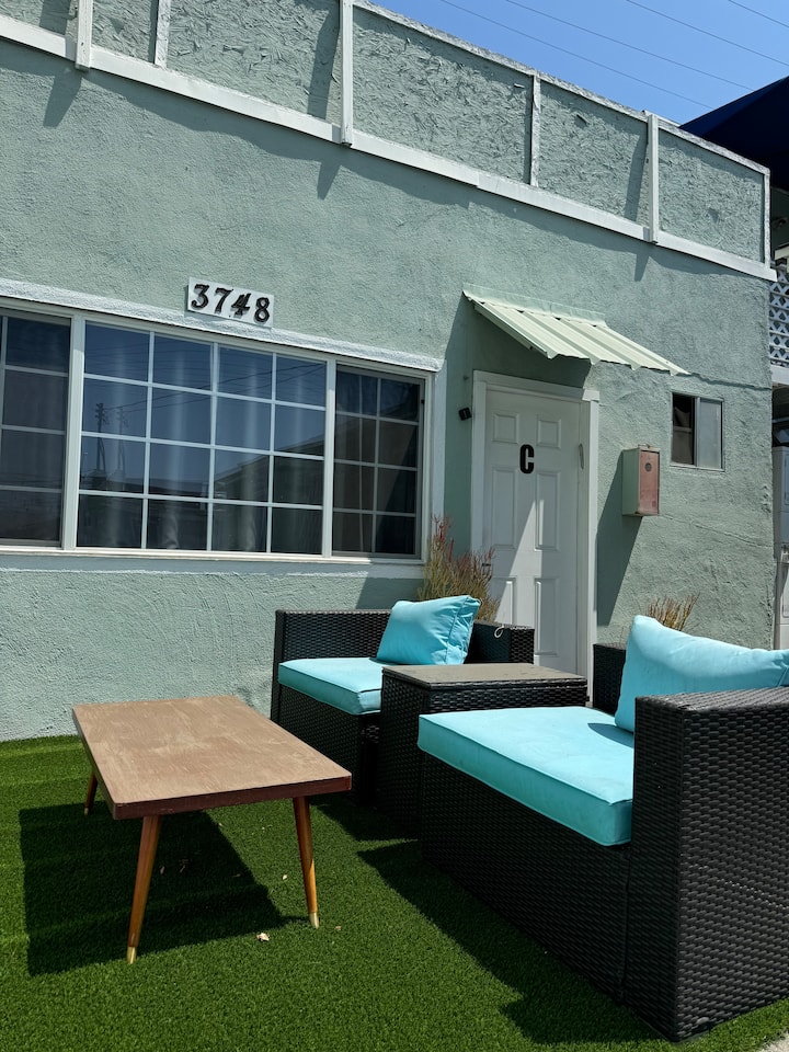 Best Location 1 Bedroom In Heart Of West La - Culver City