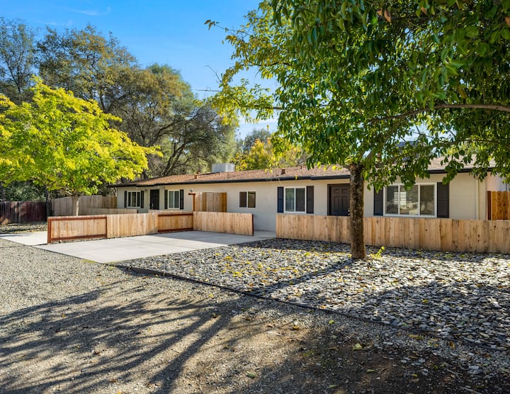 Downtown Loomis Modern Farmhouse 3 - Granite Bay, CA