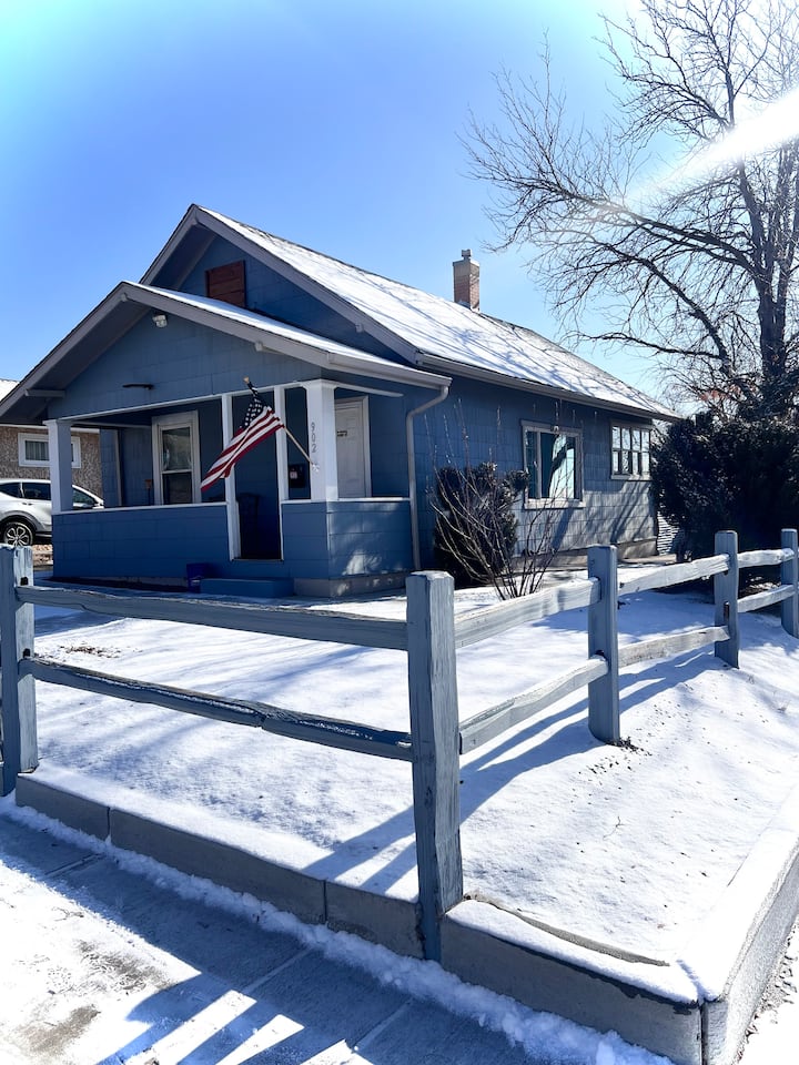 Luxe 3 Bd- City Center 1 Mile - Pueblo, CO