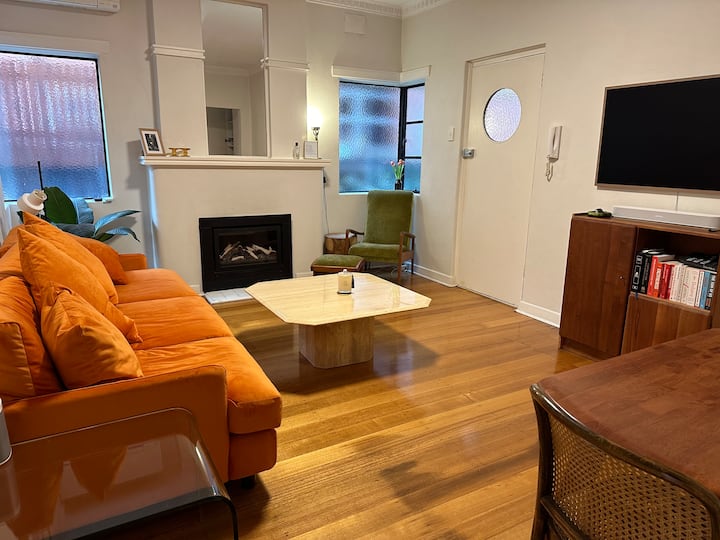 Lovely, Cool, Ground Floor Apartment With Garden - Saint Kilda
