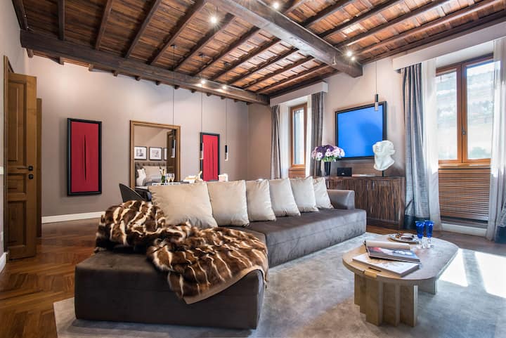 The Frattina - Elegant 5bdr 3bth @ Spanish Steps - Rome