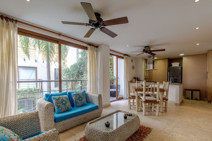 Historic Center /2br /
Pools / Acs /Fast Wifi - Santa Marta, Colombia