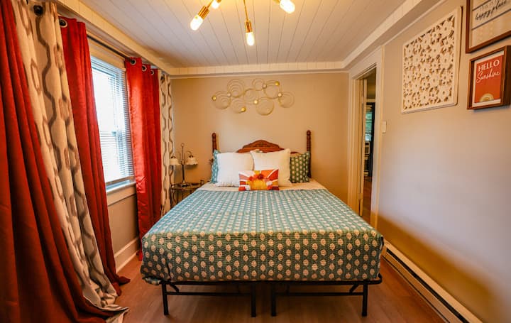 Adorable 1 Br Apt (Apt C): Extended & Short Stays - Paducah, KY
