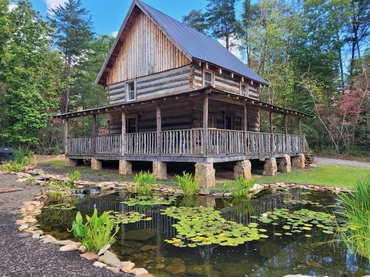 Log Cabin With Koi Pond In Mayberry-wine Trail! - North Carolina