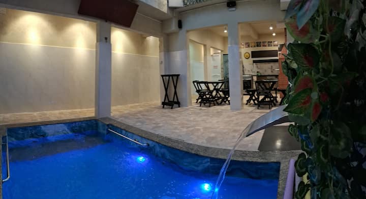 Piscina Aquecida E Lareira Para Casal - São Paulo