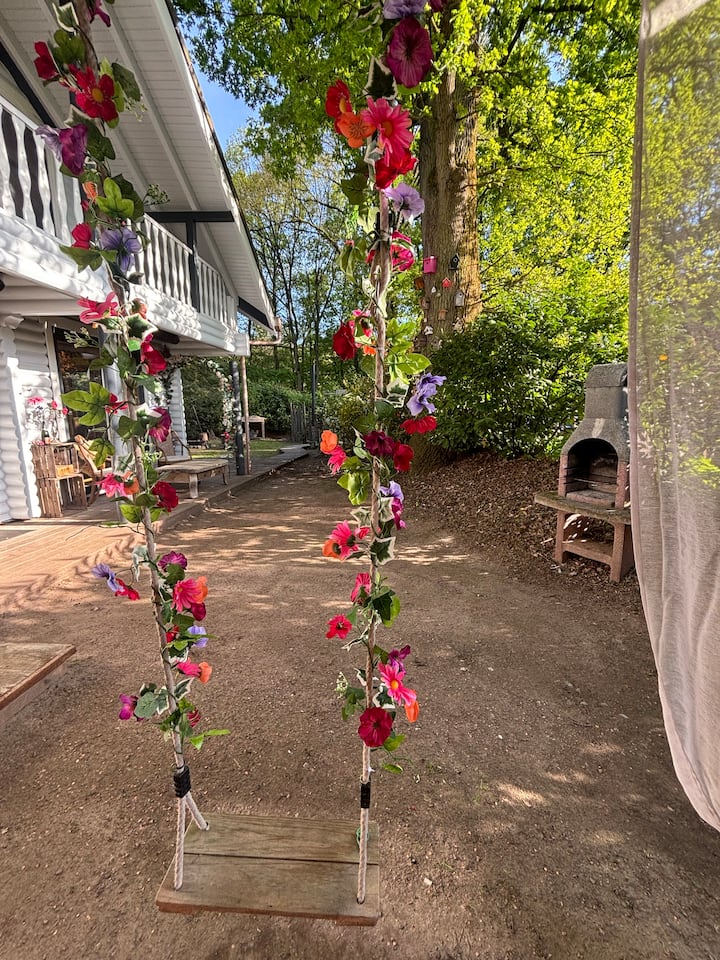 Superior Lodge Met Jacuzzi-hottub - Winterswijk