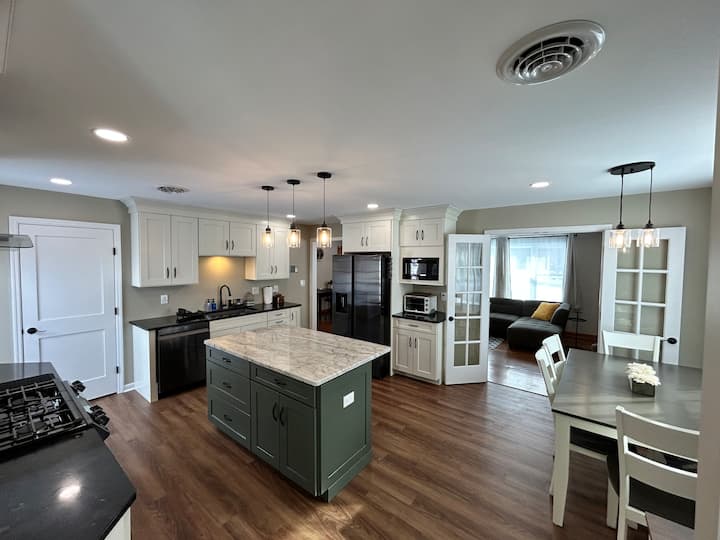 Glenville 3br/1.5bath•full Kitchen•ac•bbq•fire Pit - Schenectady, NY