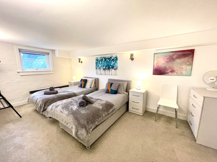 Fantastic 2 Bed Perfect For Stansted Airport - Aéroport de Londres Stansted (STN)