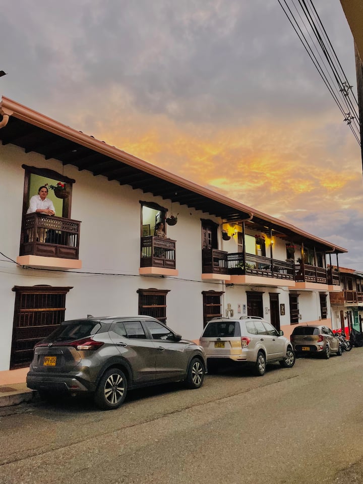 Tu Balcón Privado En El Corazón De La Ciudad - Andes