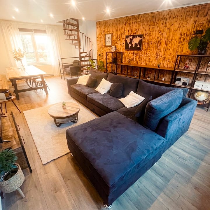 Duplex Calme + Parking • 20 Min Pairi Daiza - Belgique