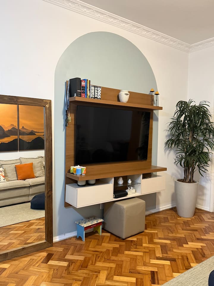 Conforto, Qualidade E Segurança Na Quadra Da Praia - Glória