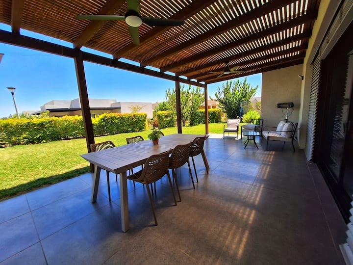 וילה צרפתי - Israel