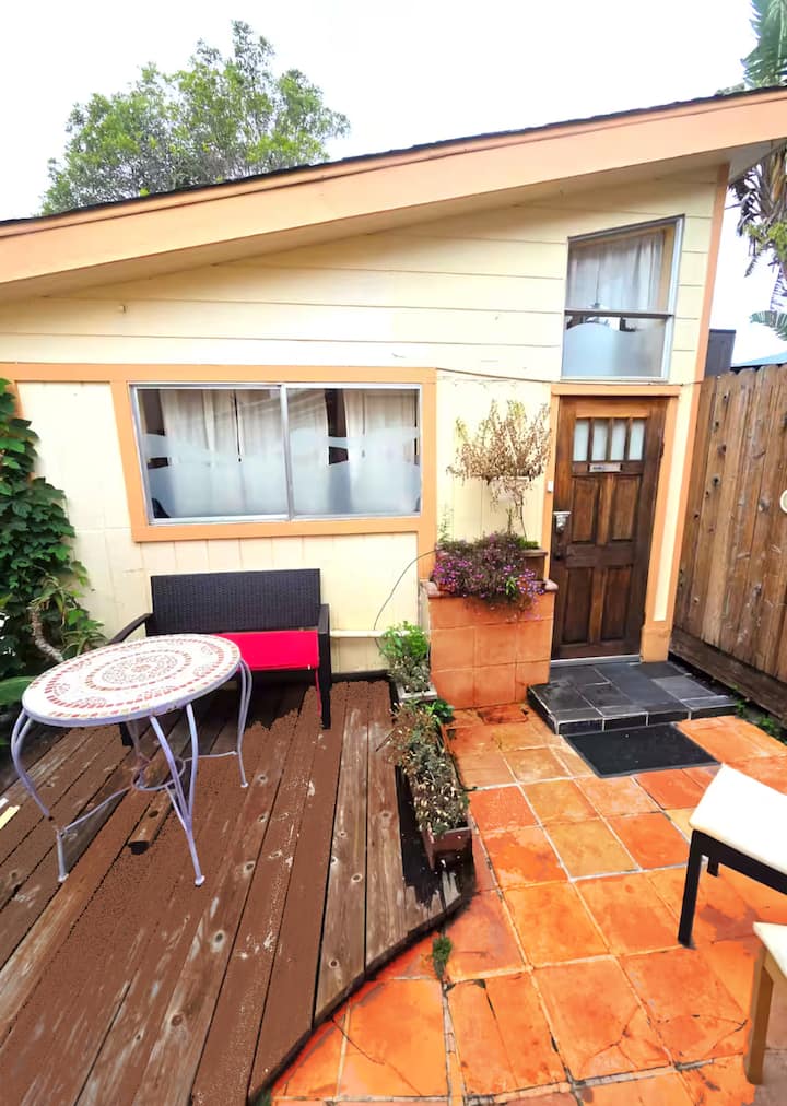 Cozy 1 Bedroom Cottage In Albany - Oakland, CA