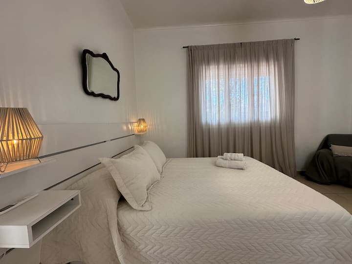 Cozy House Steps Away From San Martín Park - Mendoza