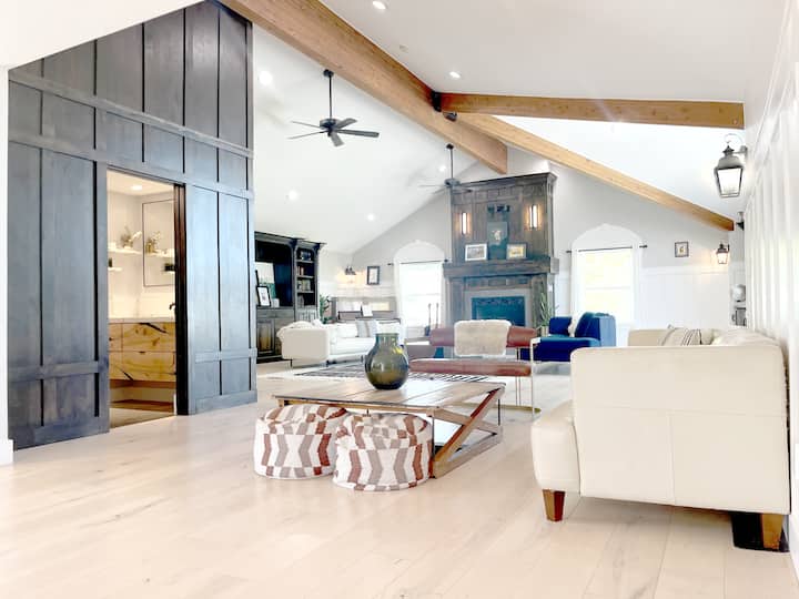 Beautiful & Spacious. 2 Kitchens, 2 Wd, Many Beds! - Springville, UT
