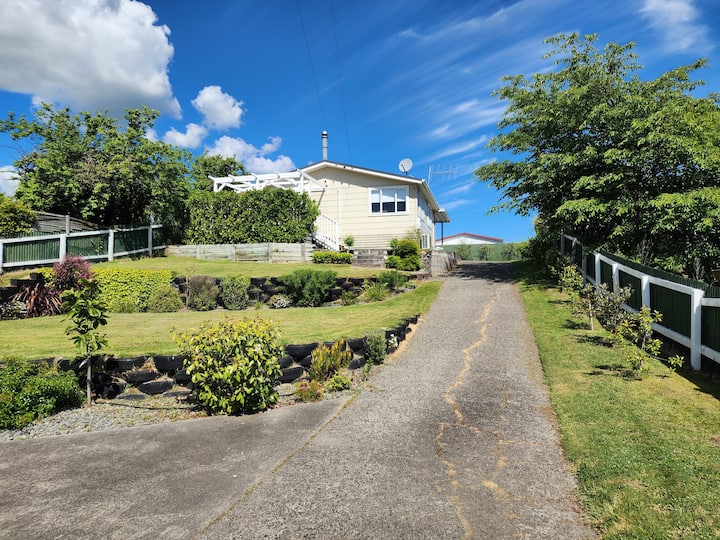 Calida's Cosy Cottage - Lake Taupo
