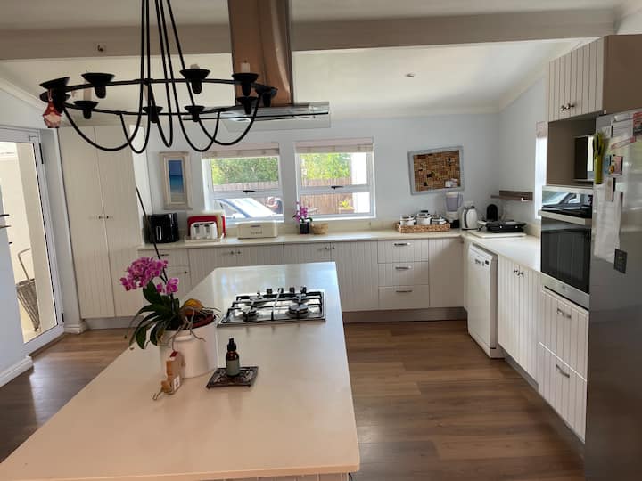 Hoekwil Village House. - Wilderness