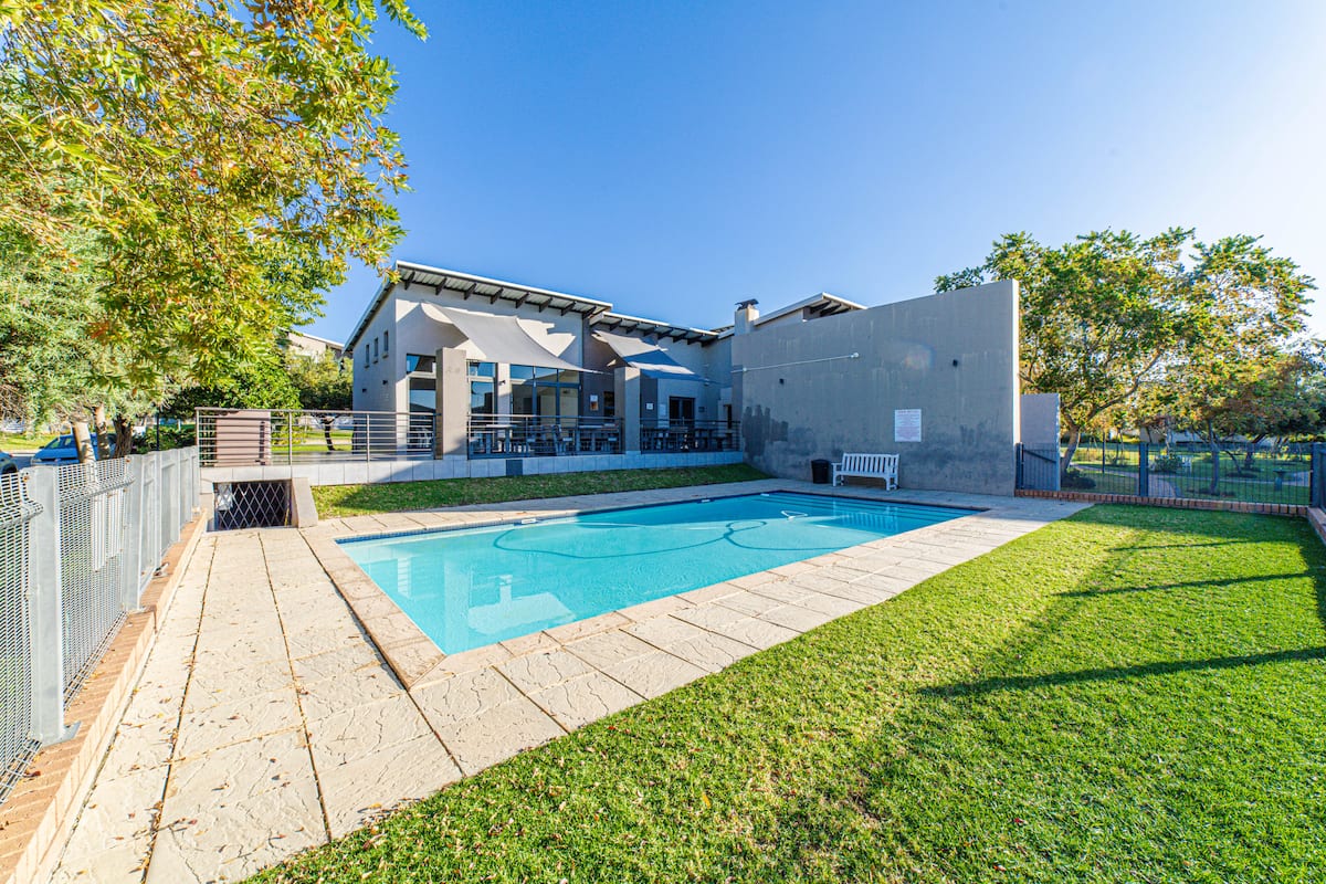 Fourways Vacation Rentals & Homes - Fourways, Sandton, South Africa ...