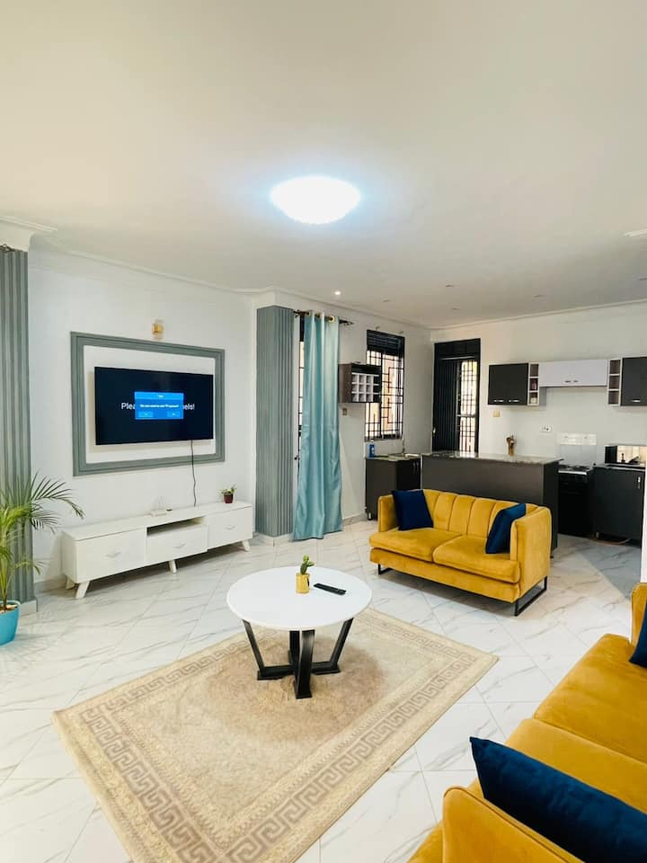Kampala Apartment (W/tv, Wi-fi, Workspace) - Kampala