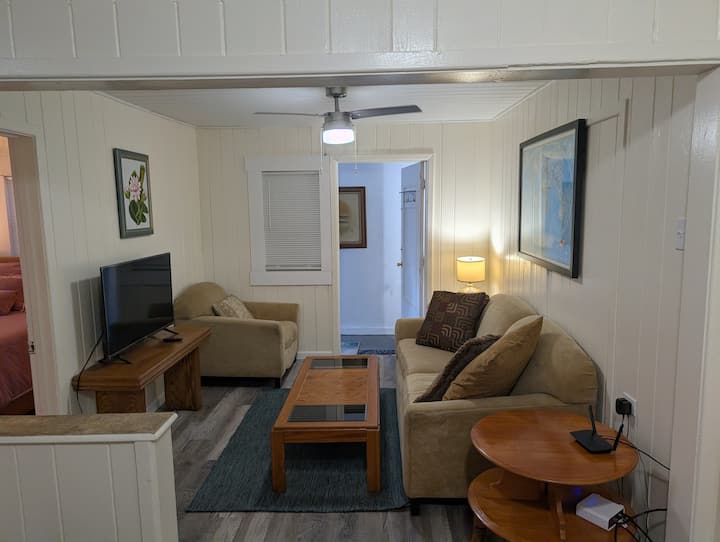 Villa Nippino Unit C 1 Bed 1 Bath - Venice, FL