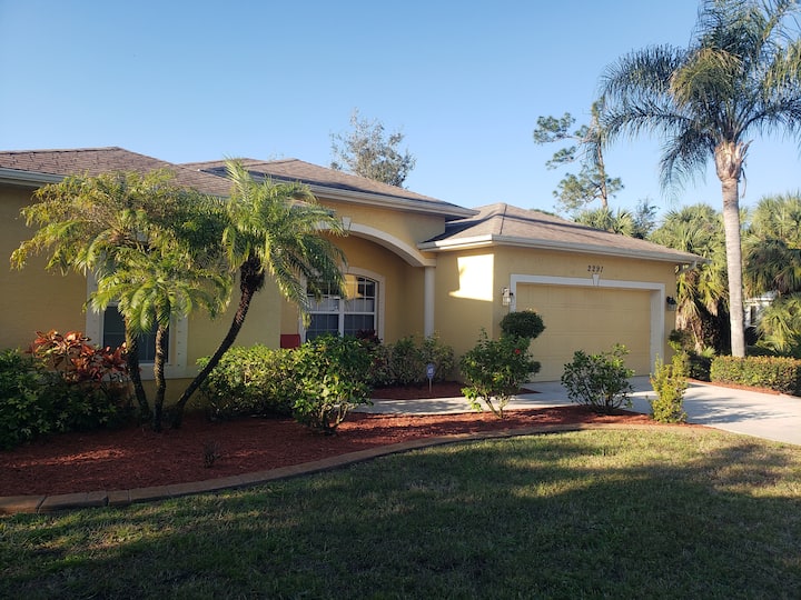 Sunny 3 Bedroom Home With Heated Pool - North Port, FL