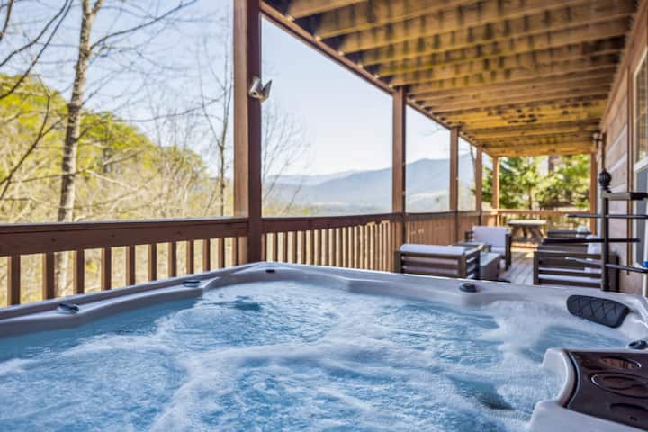 Mtn Views • Hot Tub • Game Room - Townsend, TN