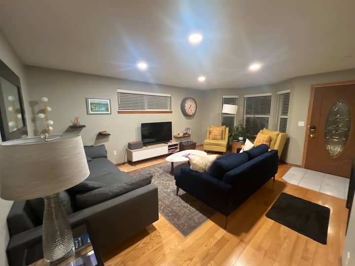 Cozy, Walkable Family Friendly Ranch - Portland, OR
