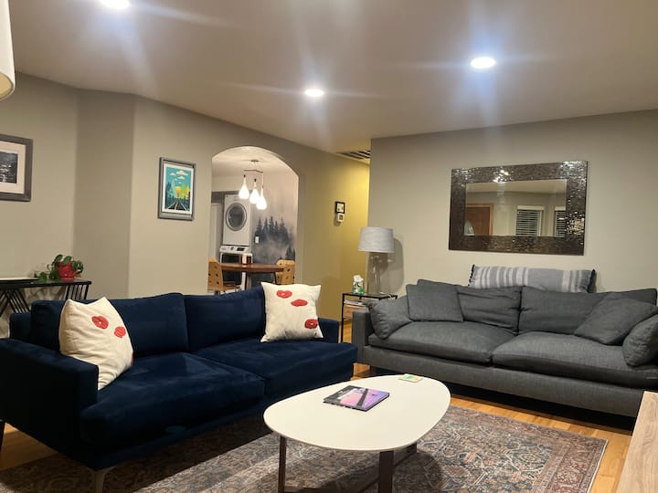 Cozy, Walkable Family Friendly Ranch - 포틀랜드