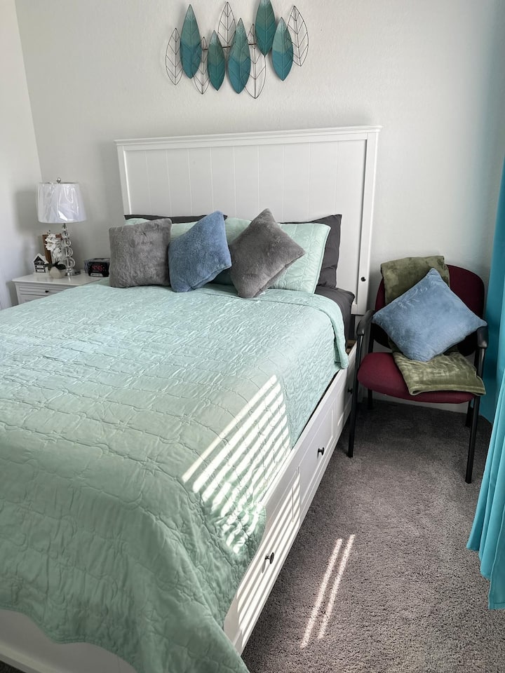 Tee's Home Away From Home - Port St. Lucie, FL