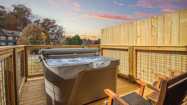 Cute Condo | Hot Tub | Minutes To Pigeon Forge! - Sevierville