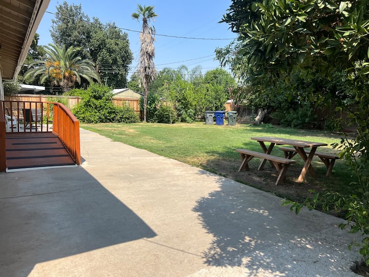 All Places Rental - 3min From Fresno State Stadium - Fresno, CA