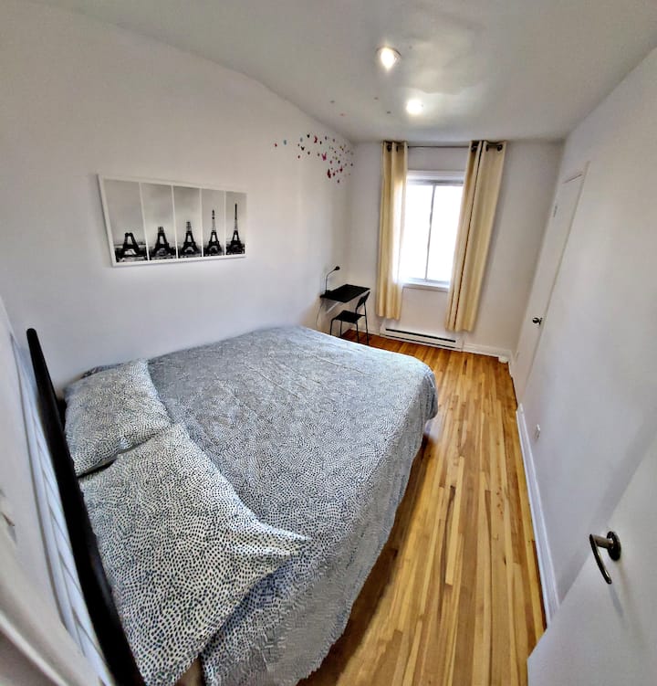 Sunny Private 2bd Unit With Parking – Great Value! - Montreal