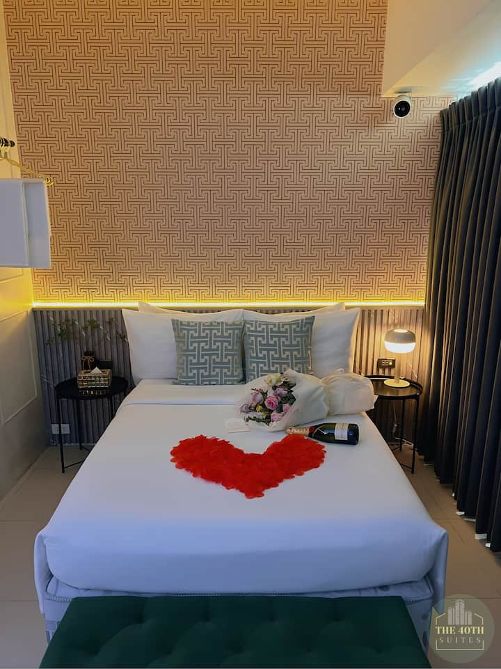 Smart Pad | 75” Cinematic Movie Exp | Date Nights - Pasig
