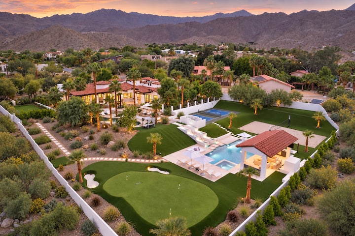Jaguar Estate : Domaine De Pickleball Avec 2 Piscines - Palm Desert, CA