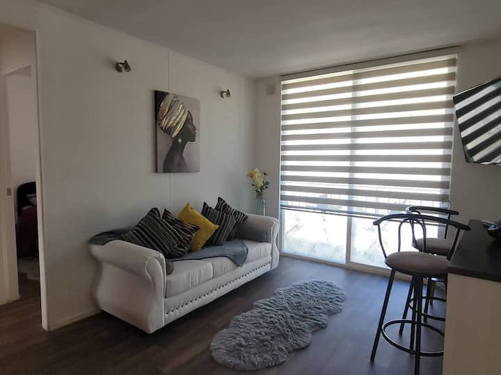 Porque Te Lo Mereces Ven A Disfrutar - San Antonio